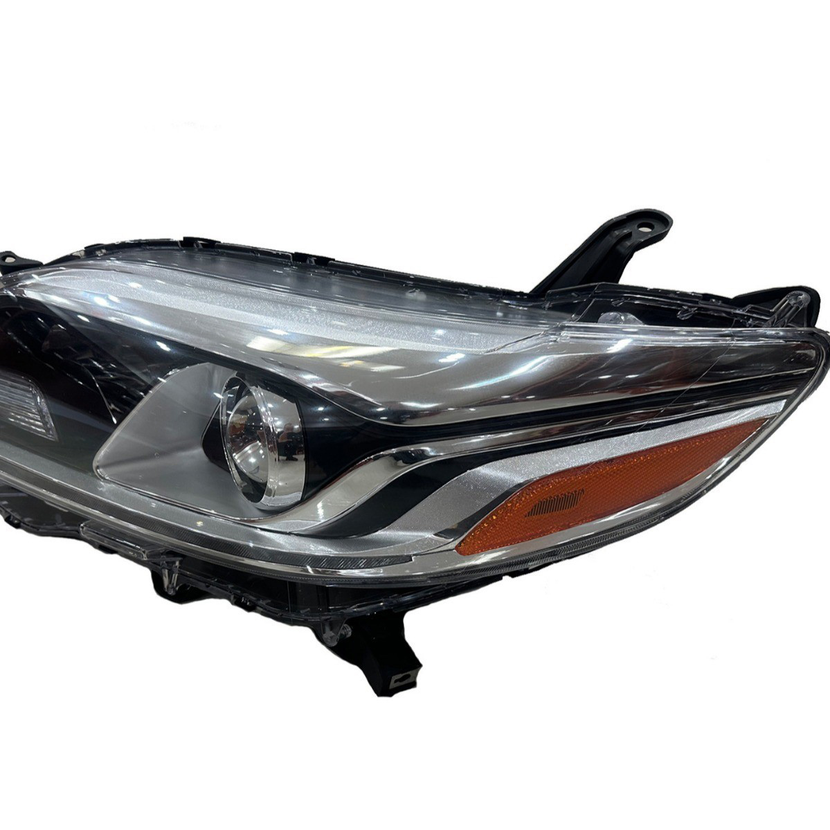 For Toyota 2016 Sienna front headlight halogen OEM: 81150-08061 81110 ...